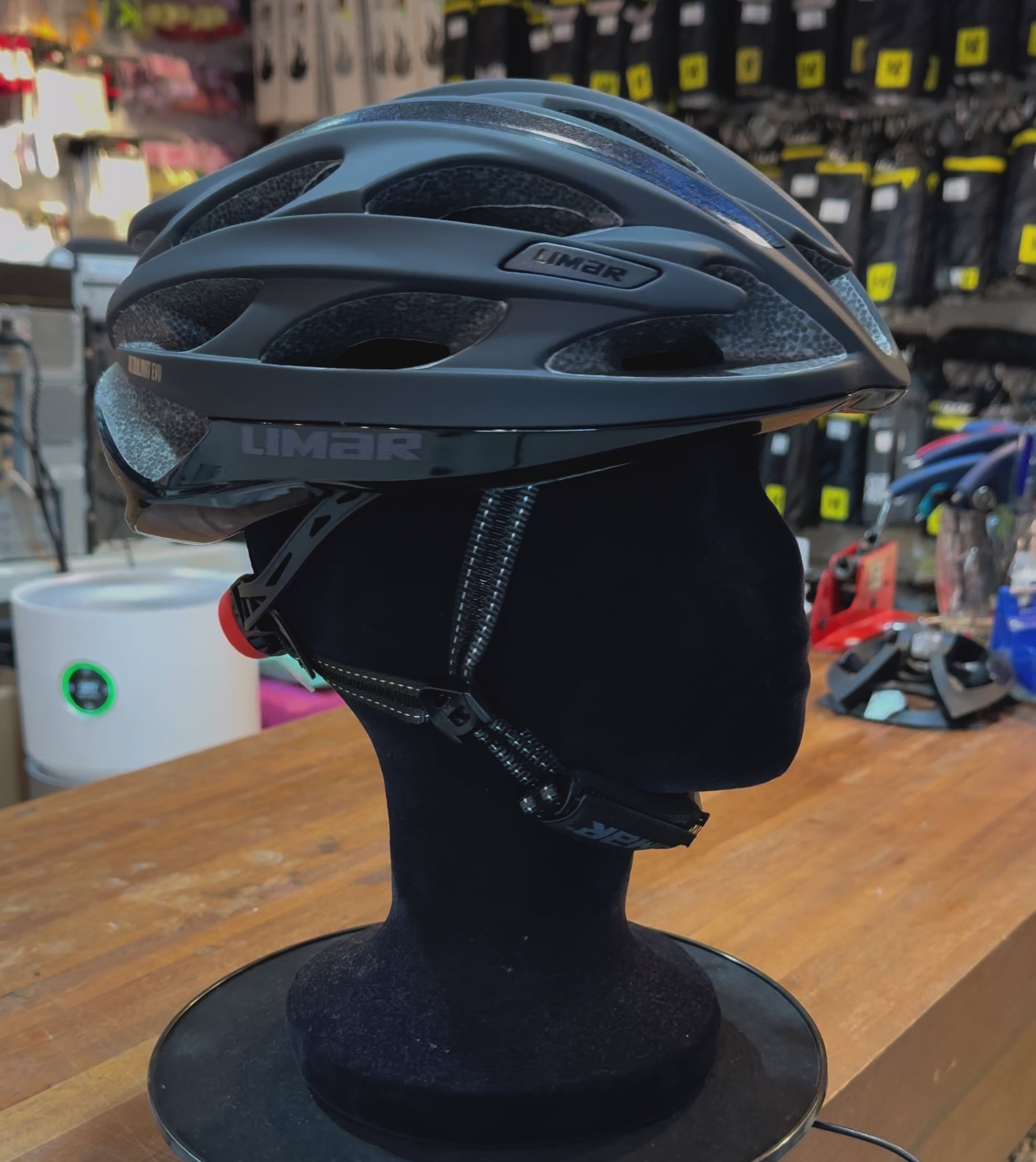Limar Ultralight Evo Black Helmet | Inlinex