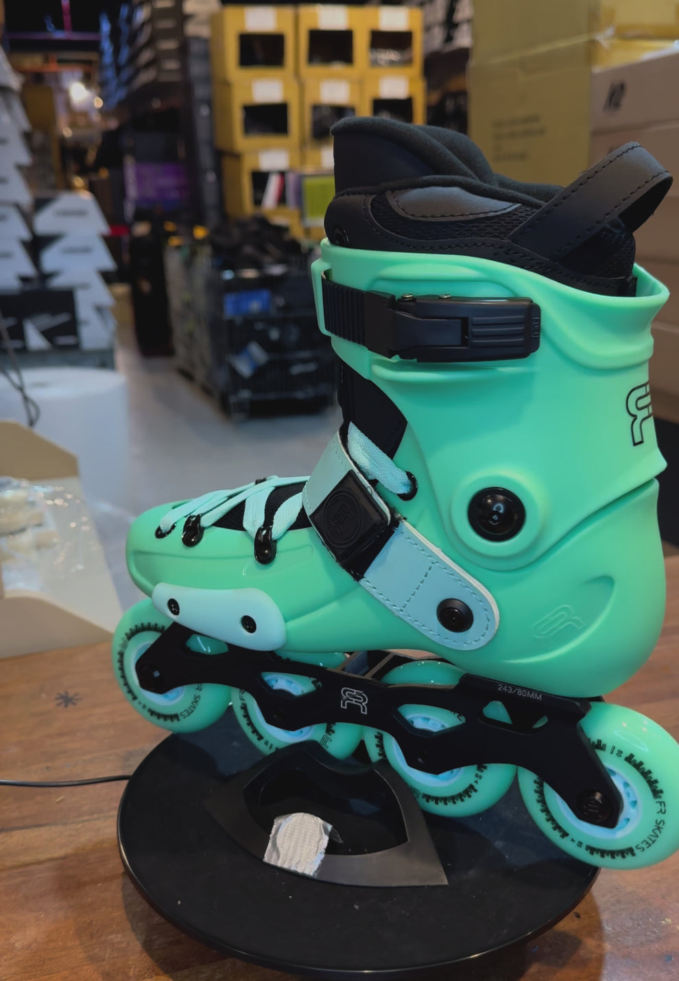 FRX 80 Minty Skates | Inlinex